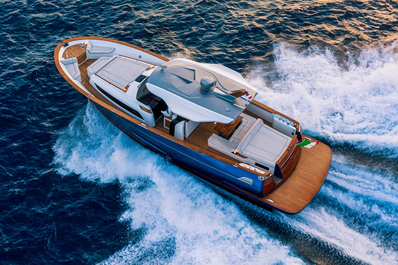 Lancia Aprea – Una nuova dinastia del mare